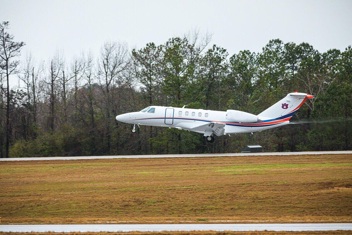 Auburn University Jet • Flight Simulator 2020